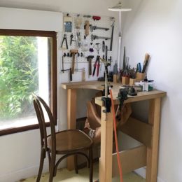 Débuter la bijouterie : se faire un établi - Apprendre la bijouterie