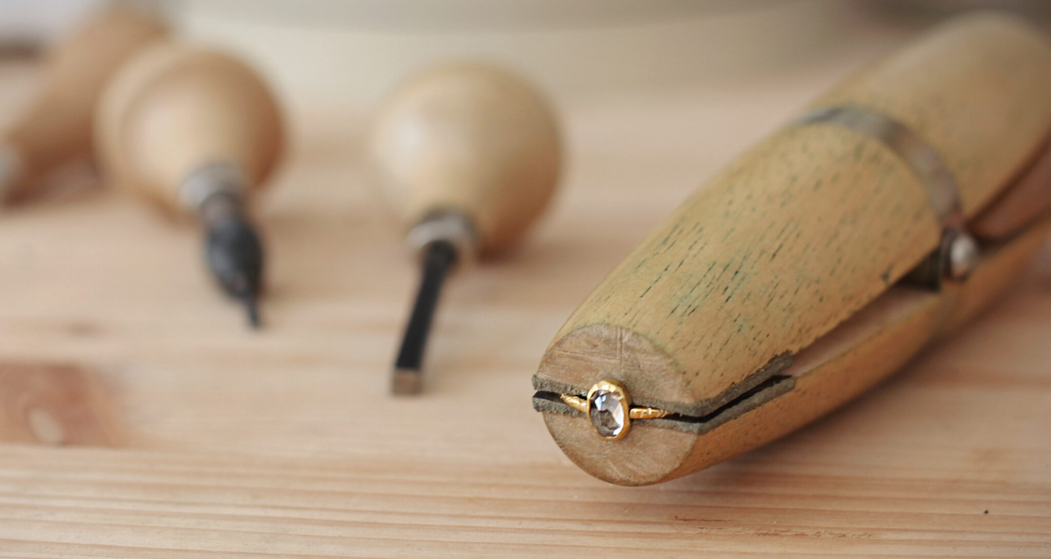 Serti clos de base - Apprendre la bijouterie